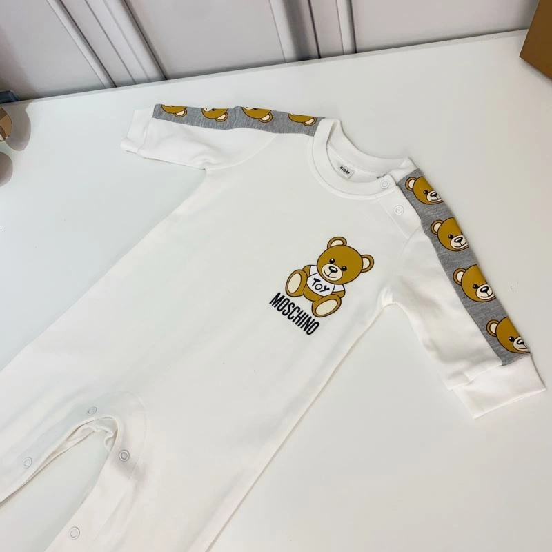 Low-cost Moschino Kids