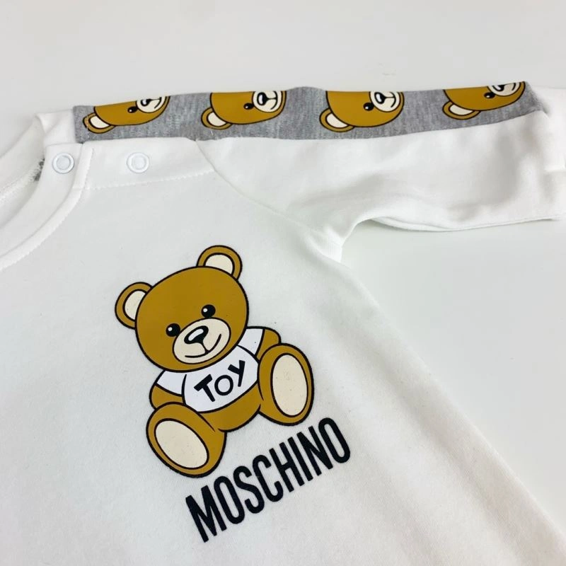 Low-cost Moschino Kids