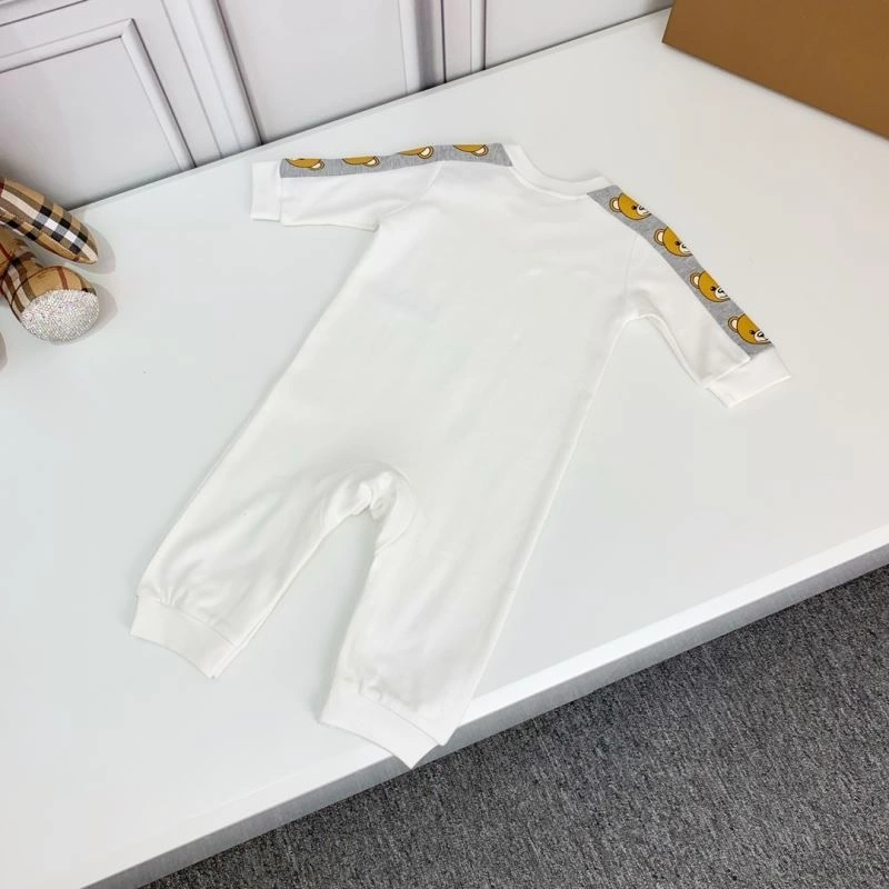 Low-cost Moschino Kids