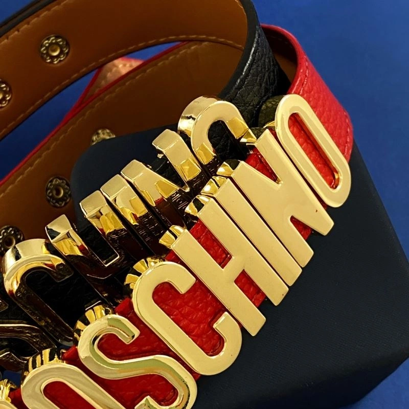 Top match Moschino Necklaces