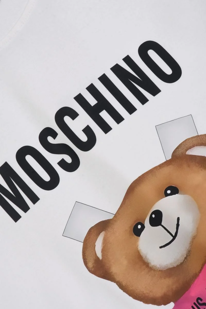 Accurate model Moschino T-Shirts