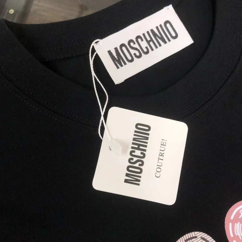High accuracy Moschino T-Shirts