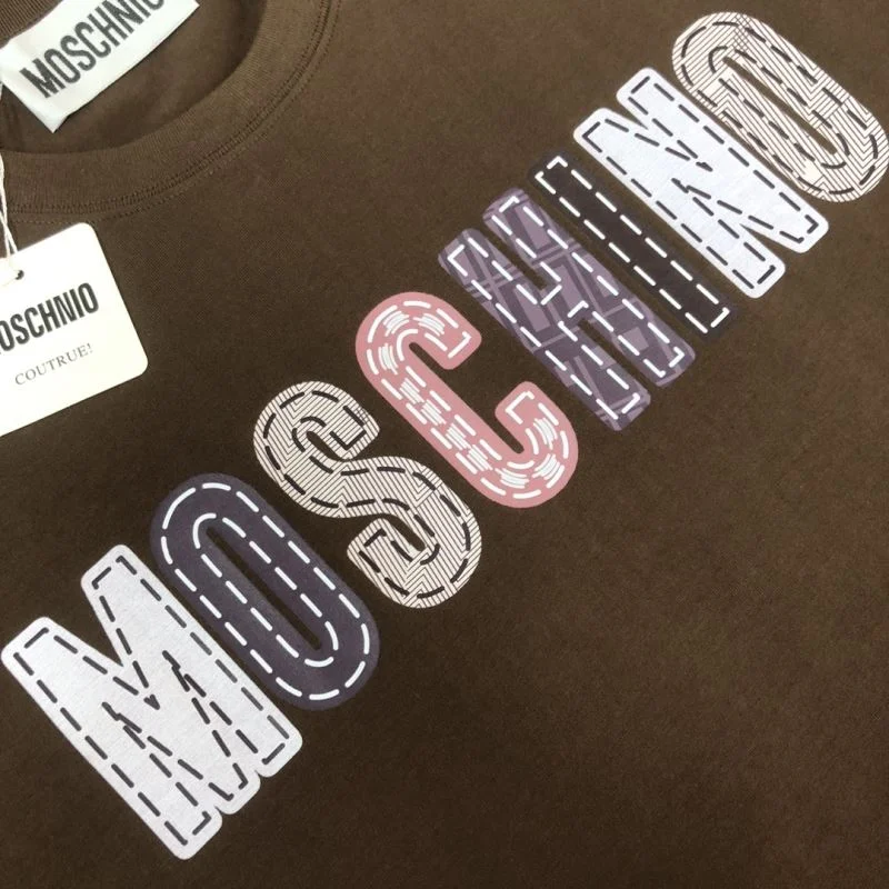 Accurate model Moschino T-Shirts