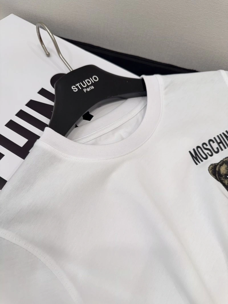 High fidelity Moschino T-Shirts