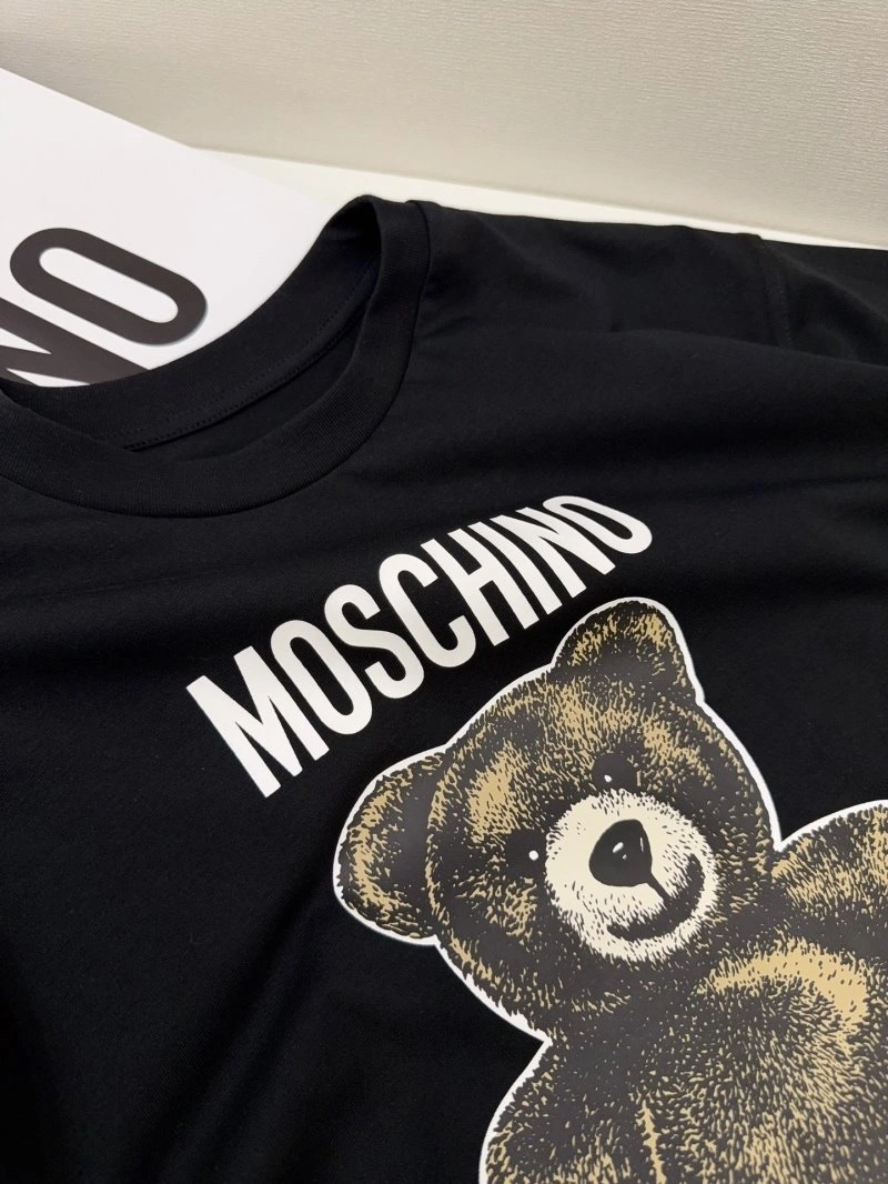 Affordable Moschino T-Shirts