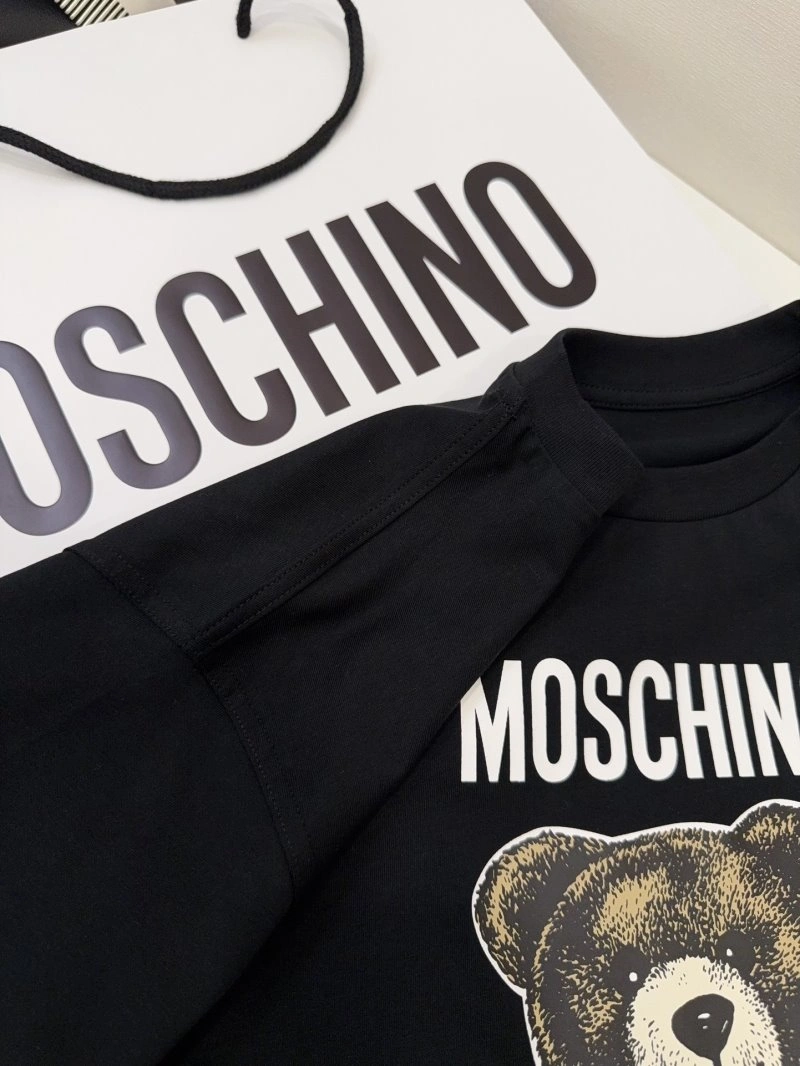 Affordable Moschino T-Shirts