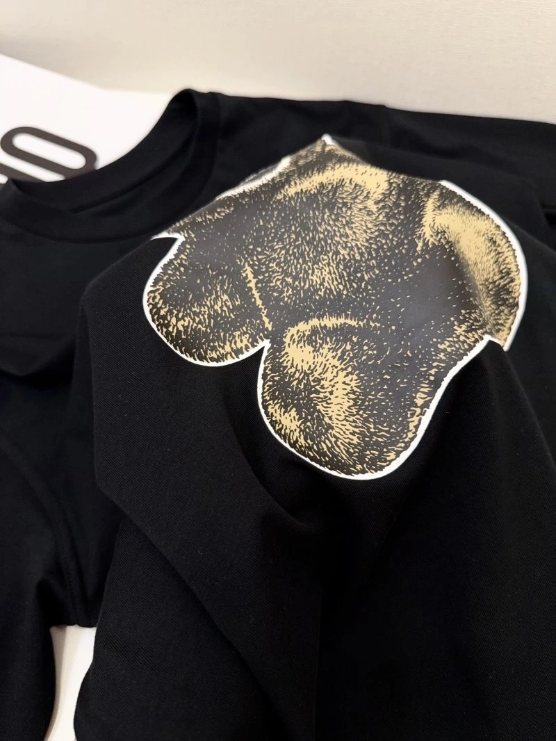 Affordable Moschino T-Shirts