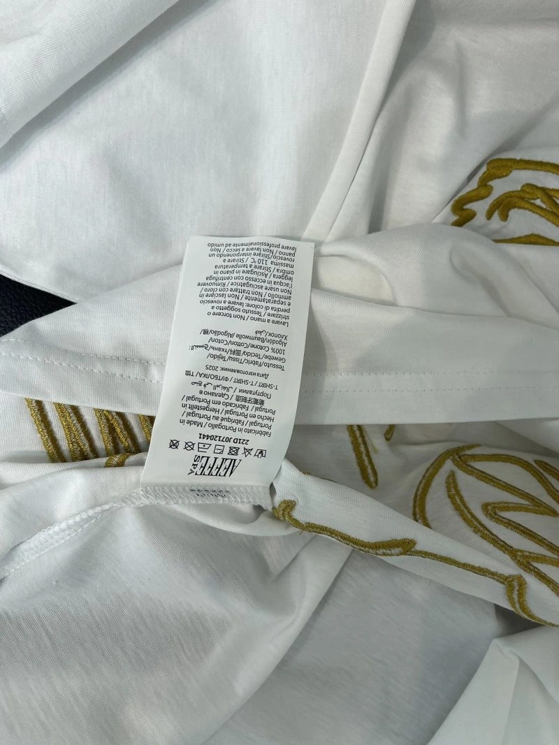 Reasonably priced Moschino T-Shirts
