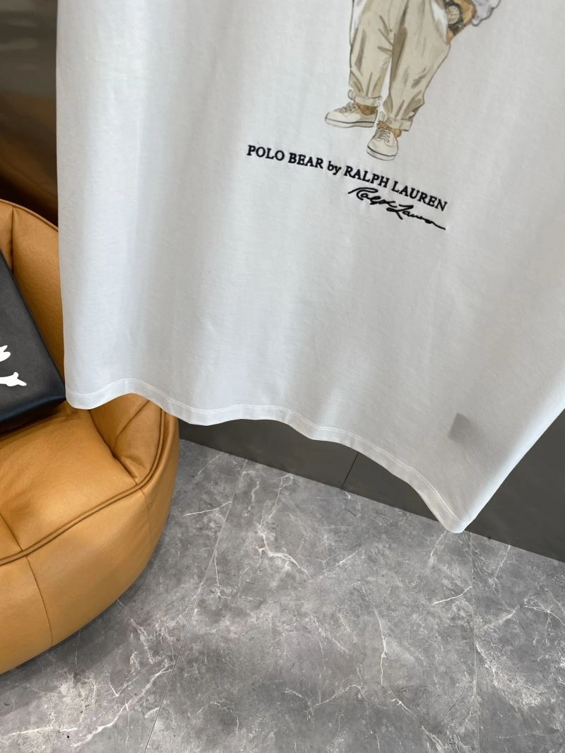 Bargain Moschino T-Shirts