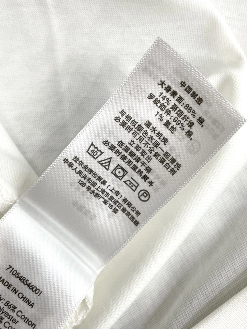 Low-cost Moschino T-Shirts