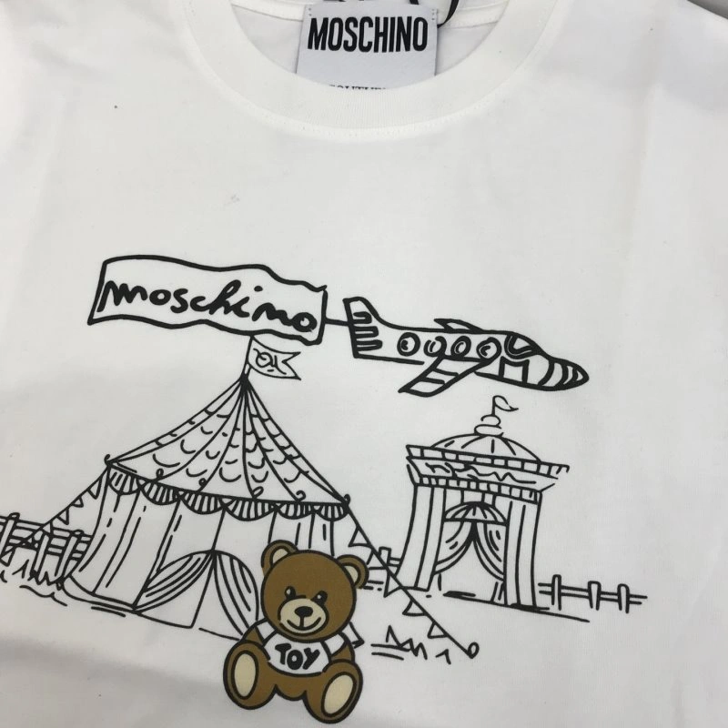 High accuracy Moschino T-Shirts