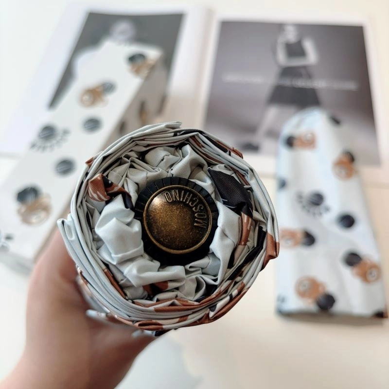 High accuracy Moschino Umbrella