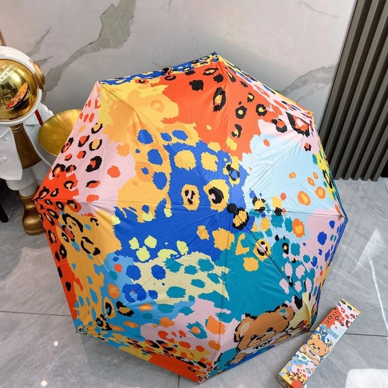 Low-cost Moschino Umbrella