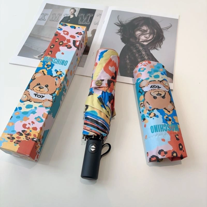 Low-cost Moschino Umbrella