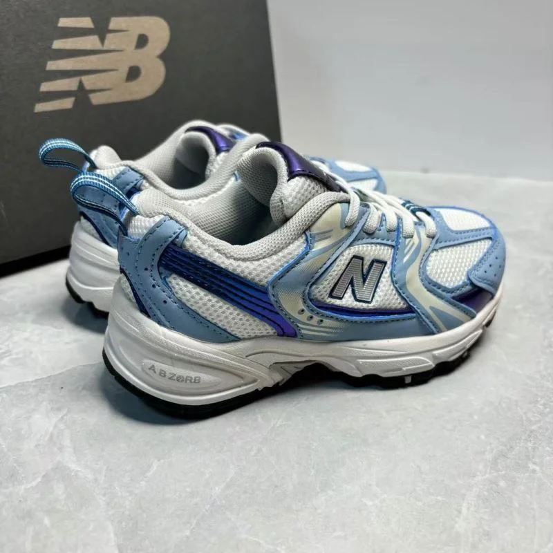 Brand-authenticated NEW BALANCE SHOES