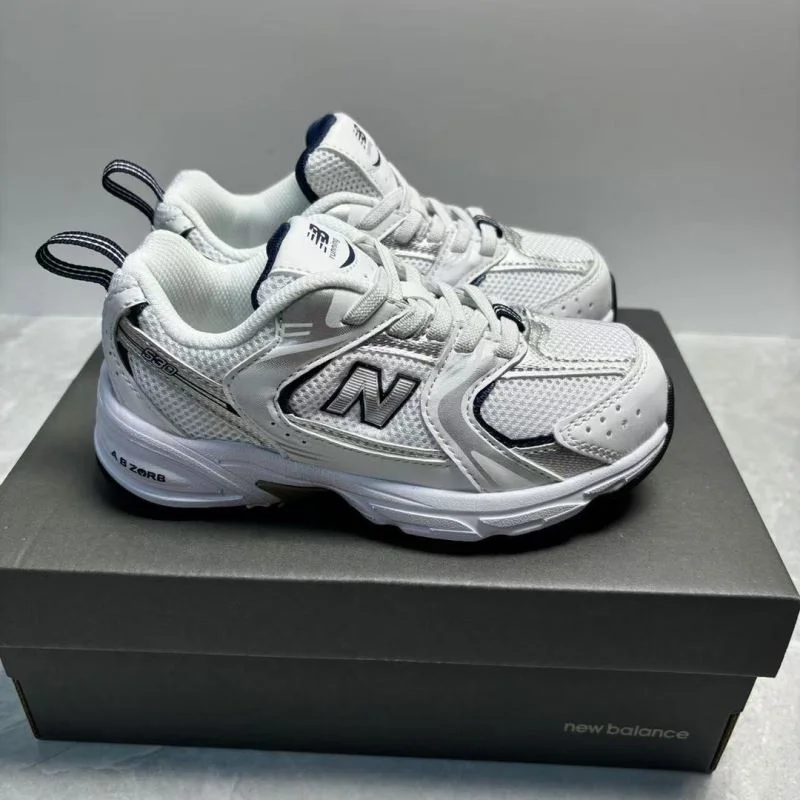 NEW BALANCE SHOES