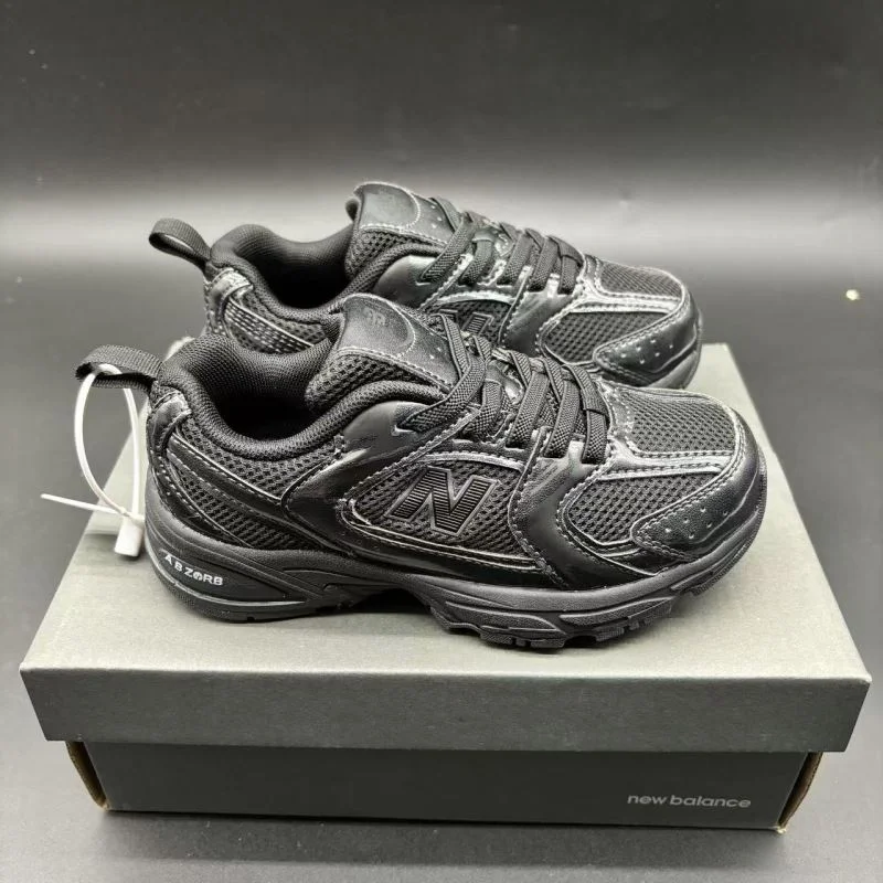 NEW BALANCE SHOES