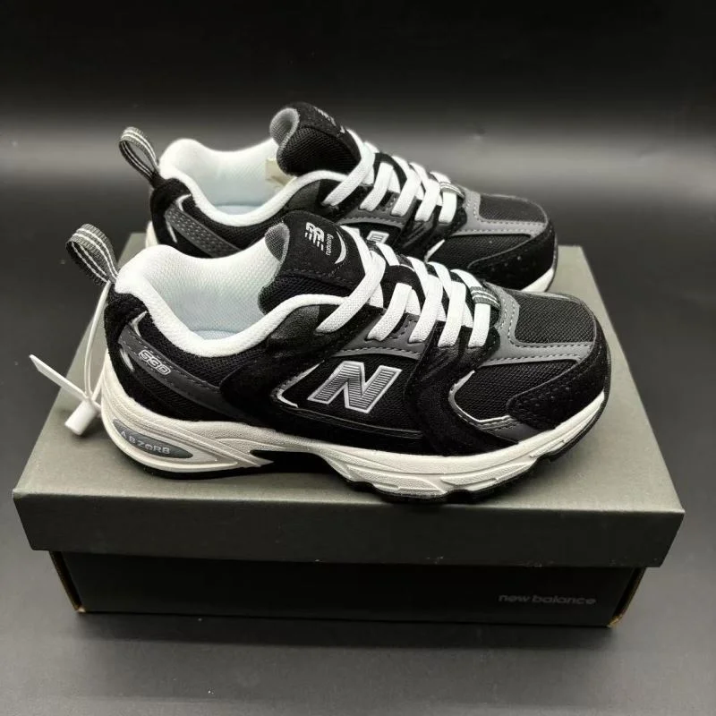 NEW BALANCE SHOES