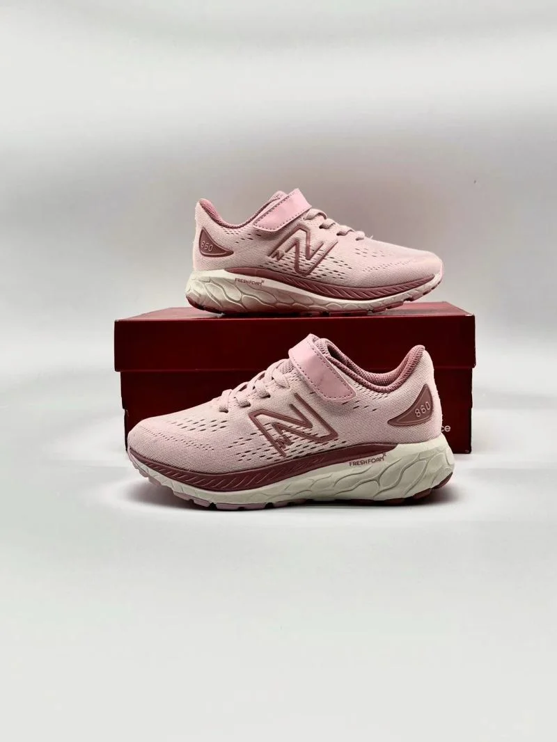 NEW BALANCE SHOES