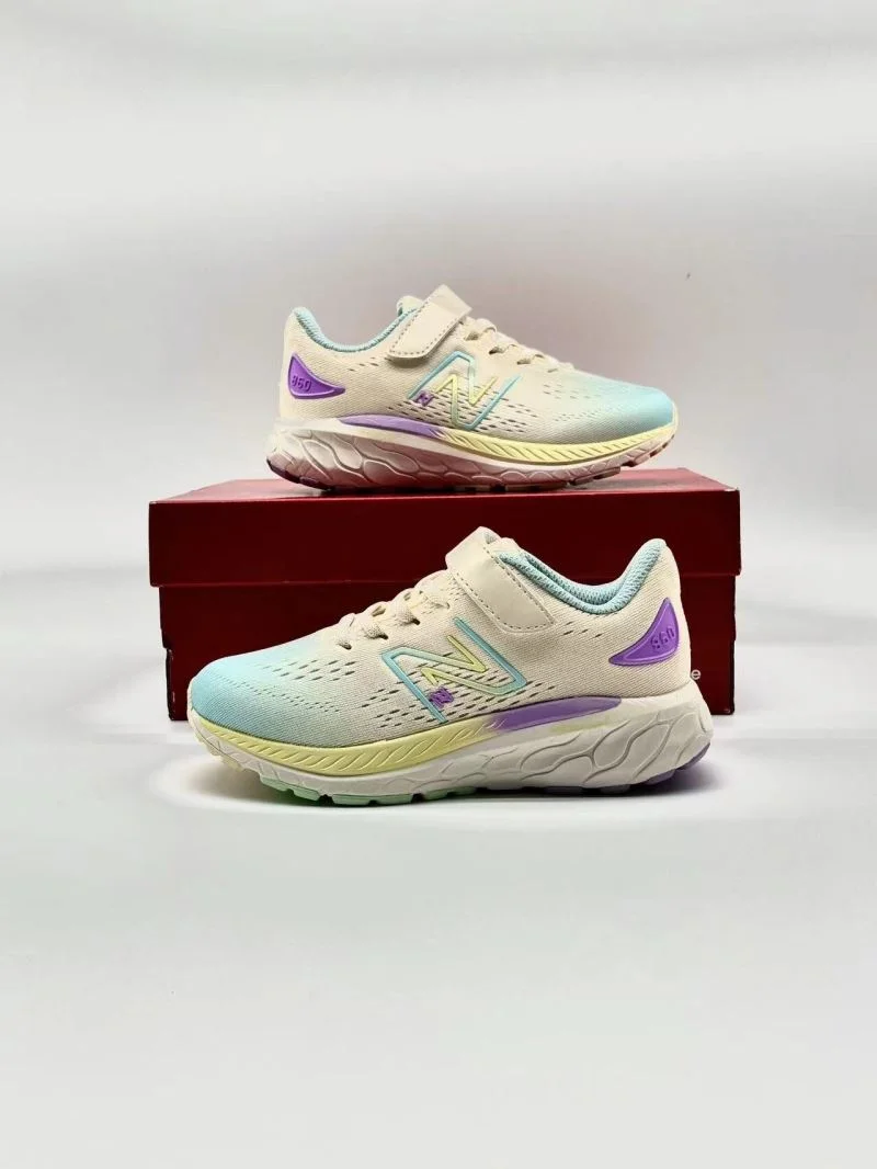 NEW BALANCE SHOES