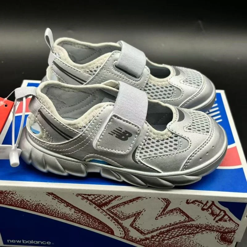 NEW BALANCE SHOES