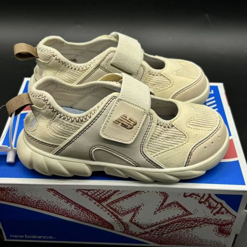 NEW BALANCE SHOES