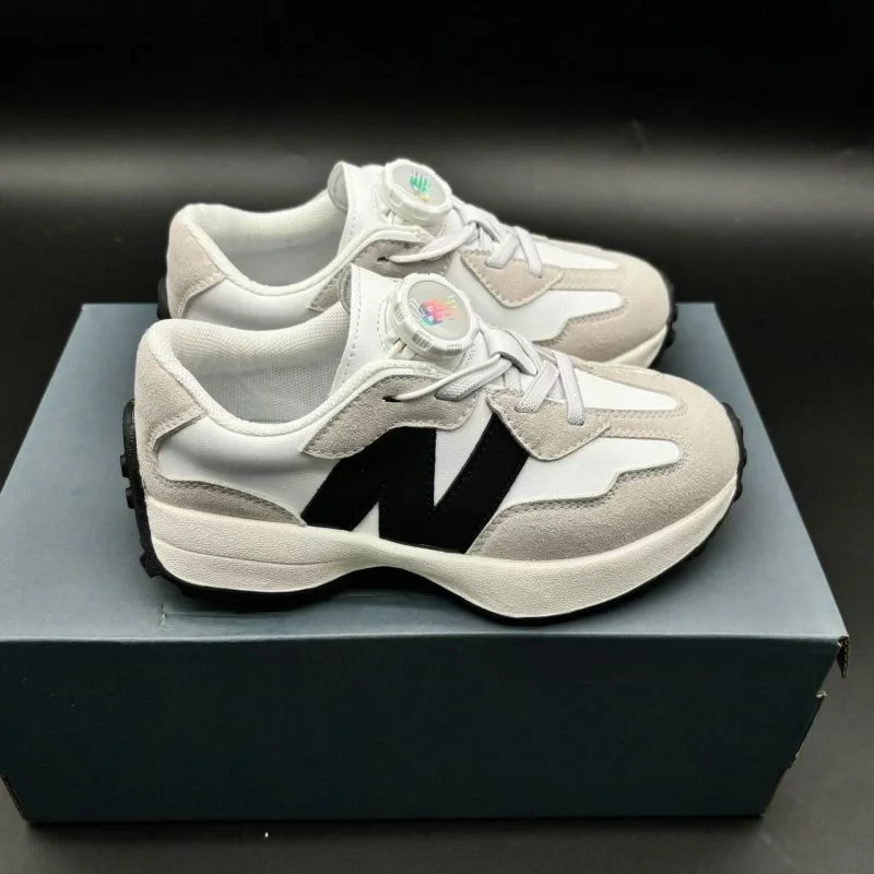 NEW BALANCE SHOES
