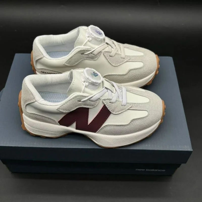 NEW BALANCE SHOES