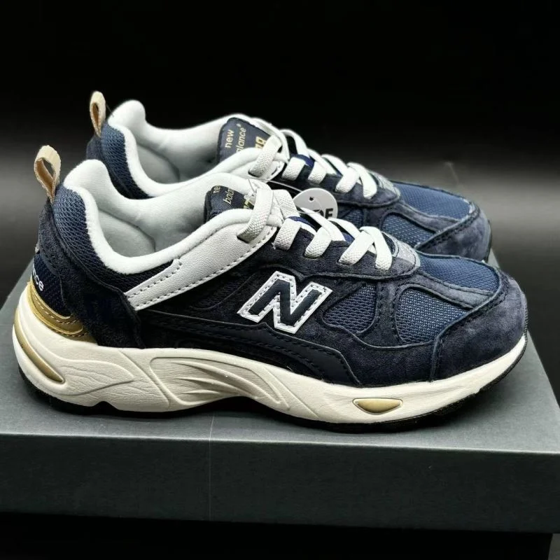 NEW BALANCE SHOES