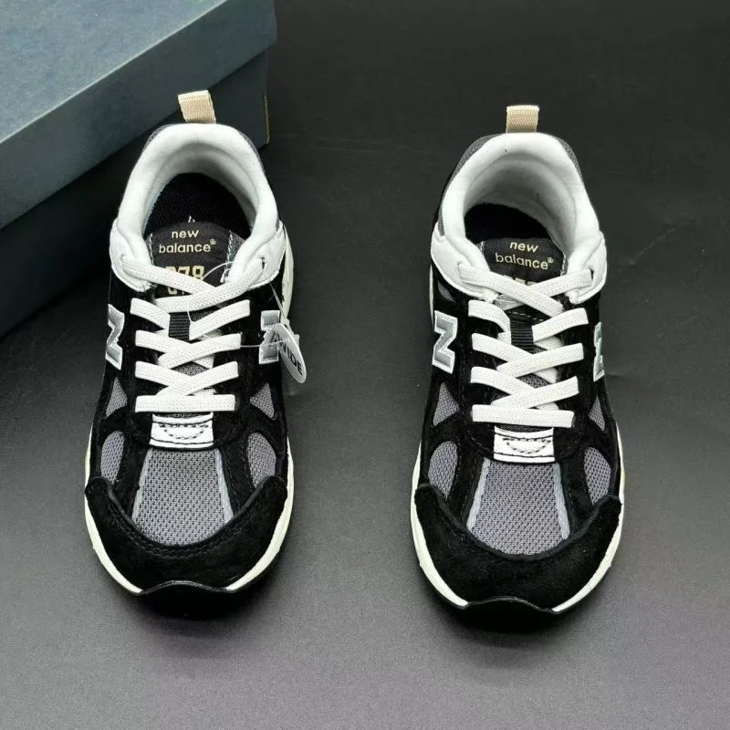 Cut-rate NEW BALANCE SHOES
