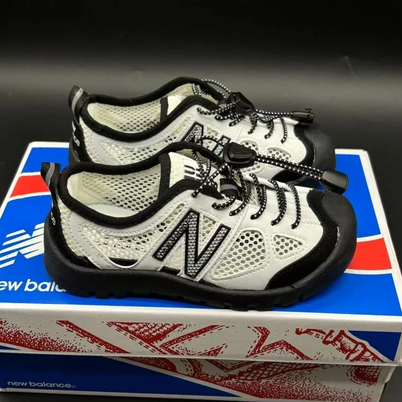 NEW BALANCE SHOES