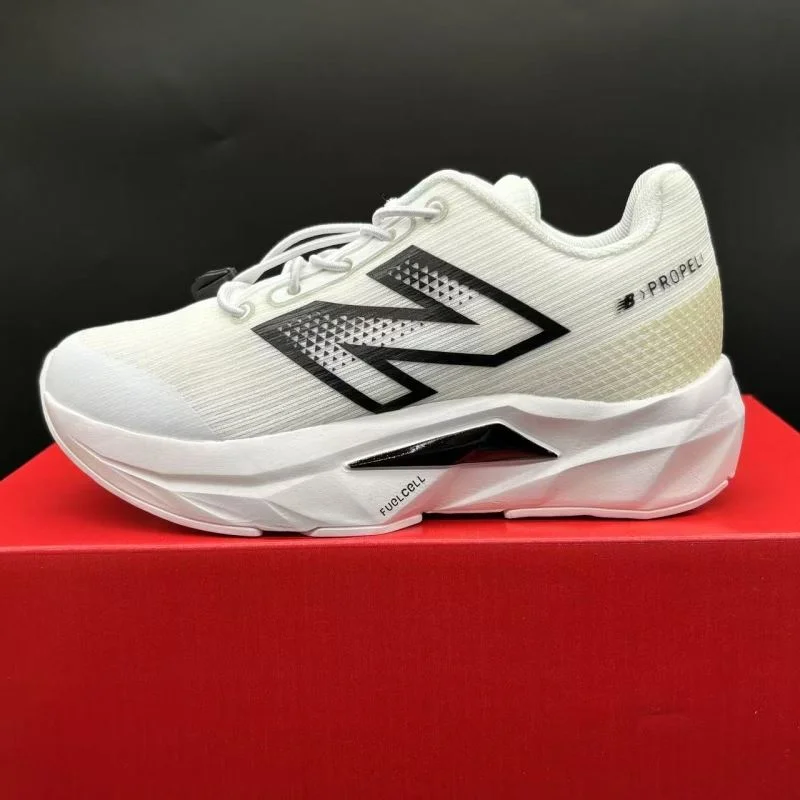 Top mirror NEW BALANCE SHOES