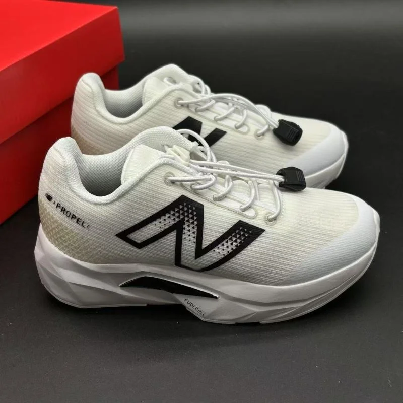 Top mirror NEW BALANCE SHOES