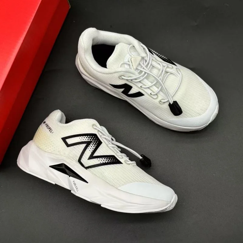 Top mirror NEW BALANCE SHOES