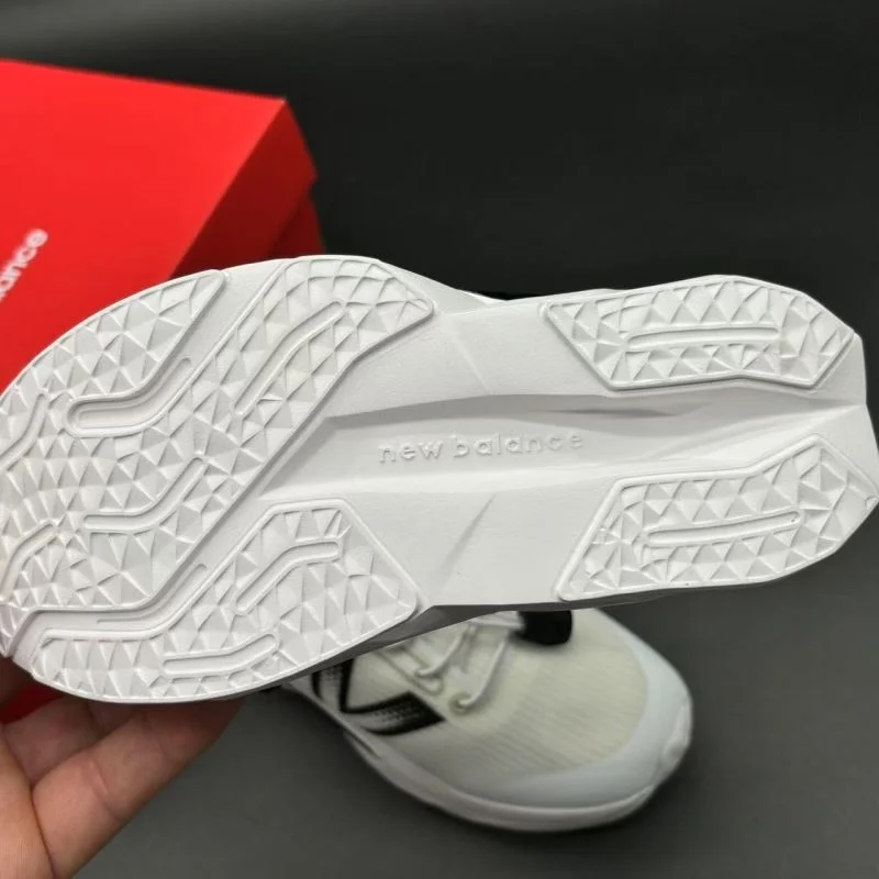 Top mirror NEW BALANCE SHOES