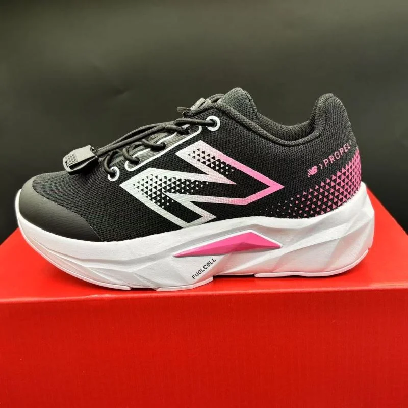 NEW BALANCE SHOES