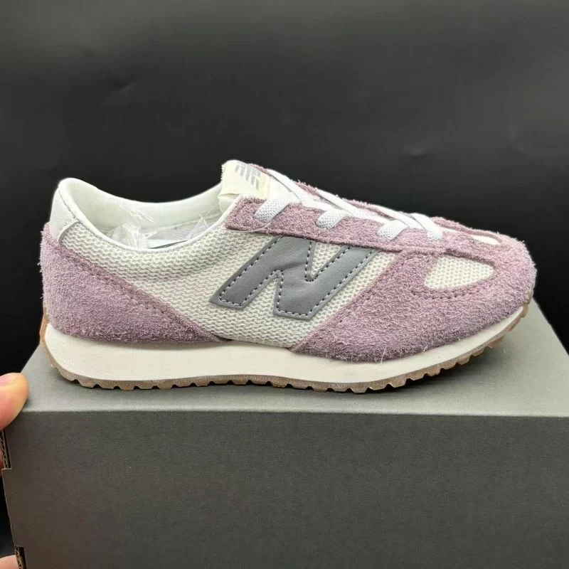 NEW BALANCE SHOES
