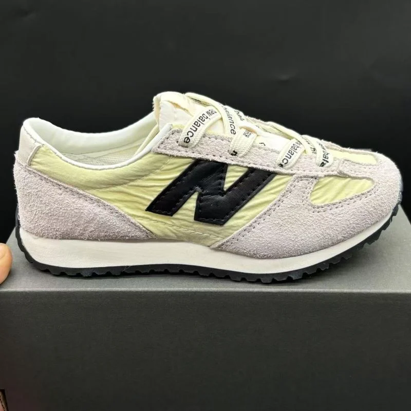 NEW BALANCE SHOES