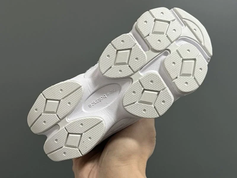 Reasonably priced NEW BALANCE SHOES