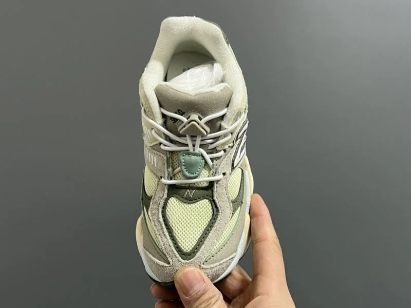Low-cost NEW BALANCE SHOES