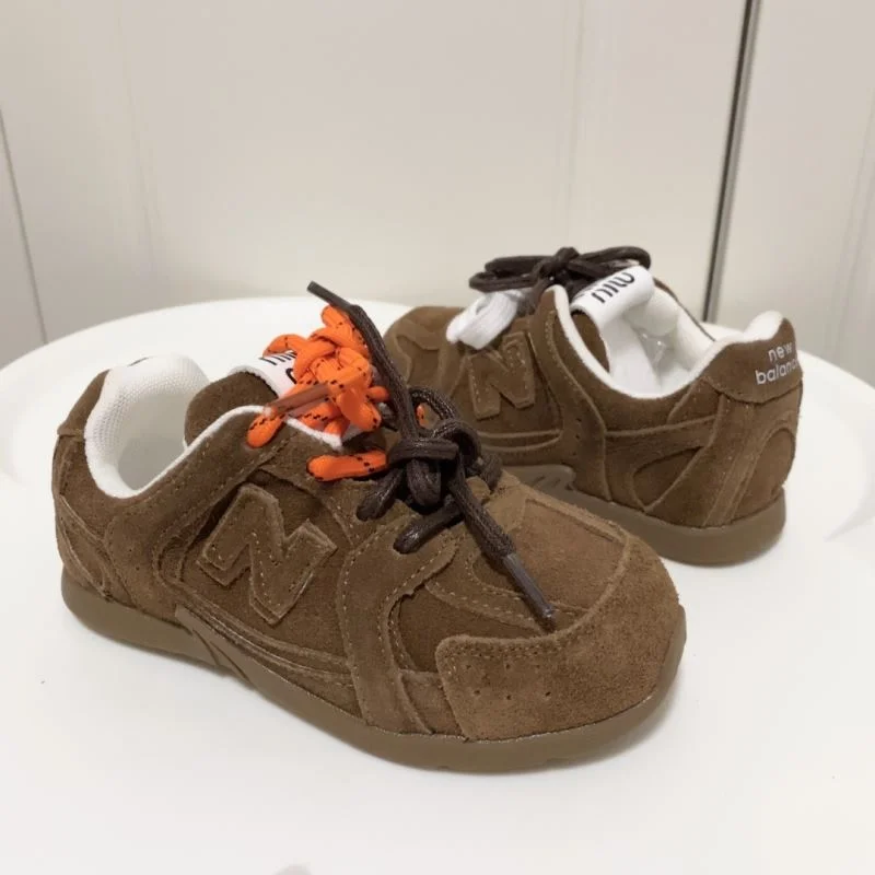 Top mirror NEW BALANCE SHOES