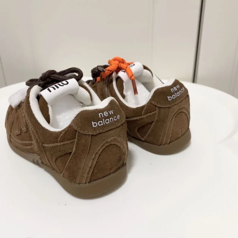 Top mirror NEW BALANCE SHOES