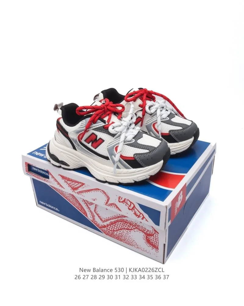 Brand-authenticated NEW BALANCE SHOES