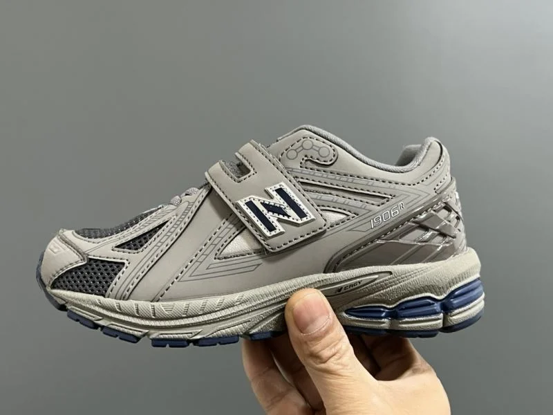 Legit NEW BALANCE SHOES