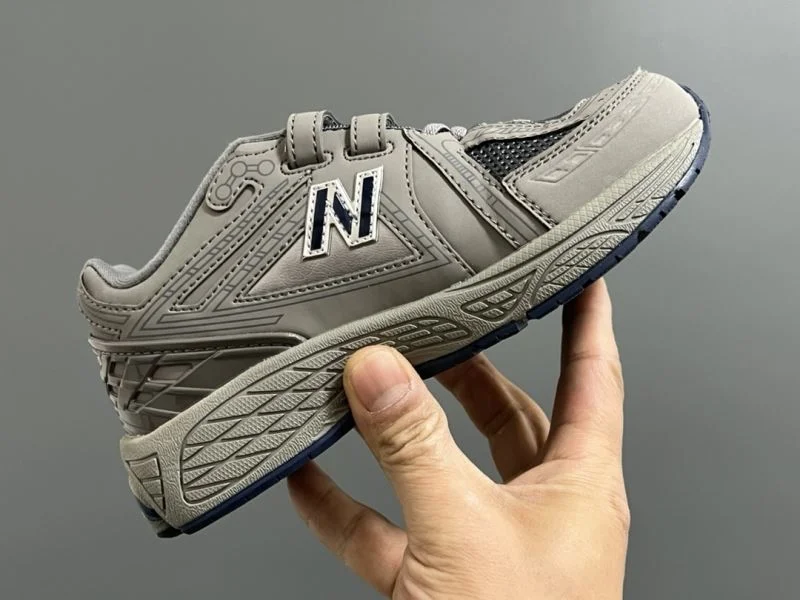 Legit NEW BALANCE SHOES