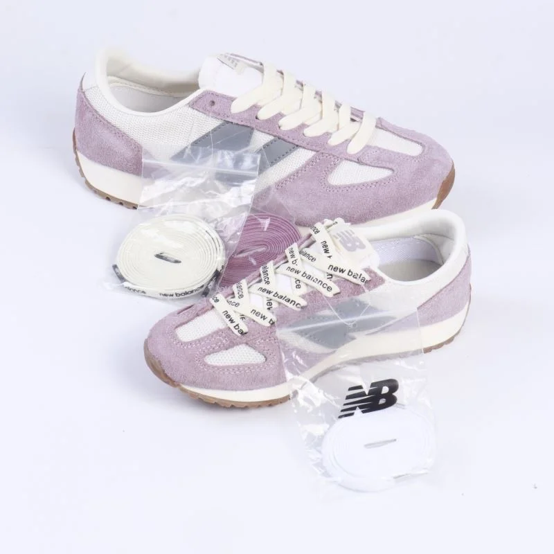 NEW BALANCE SHOES
