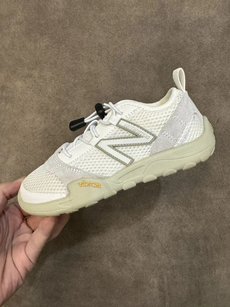 Inexpensive NEW BALANCE SHOES
