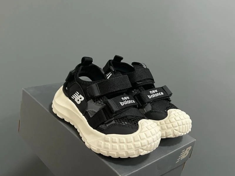 Brand-original NEW BALANCE SHOES