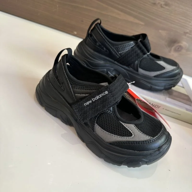 Brand-authenticated NEW BALANCE SHOES