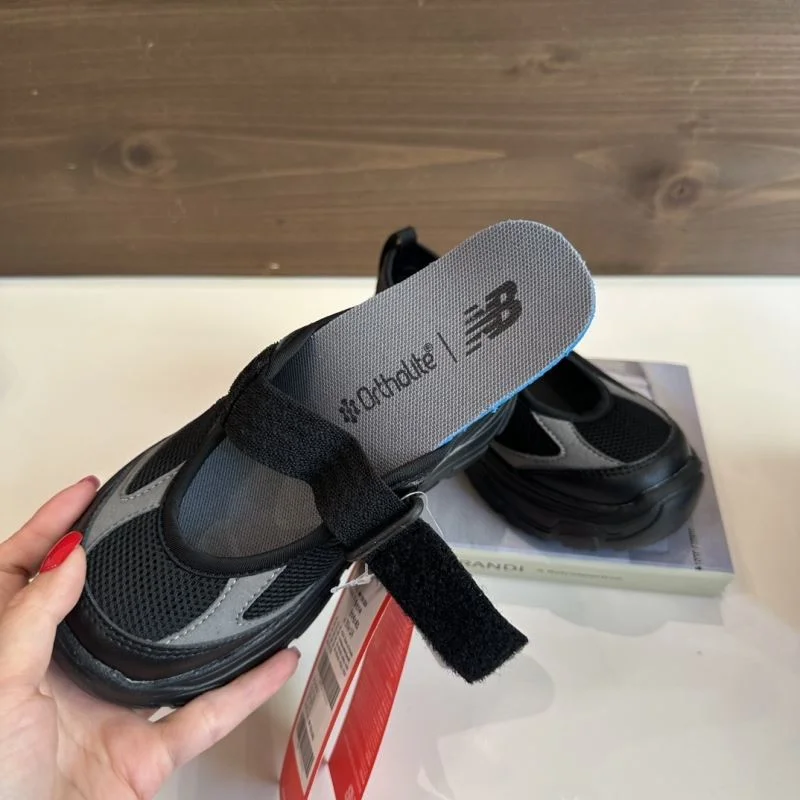 Brand-authenticated NEW BALANCE SHOES